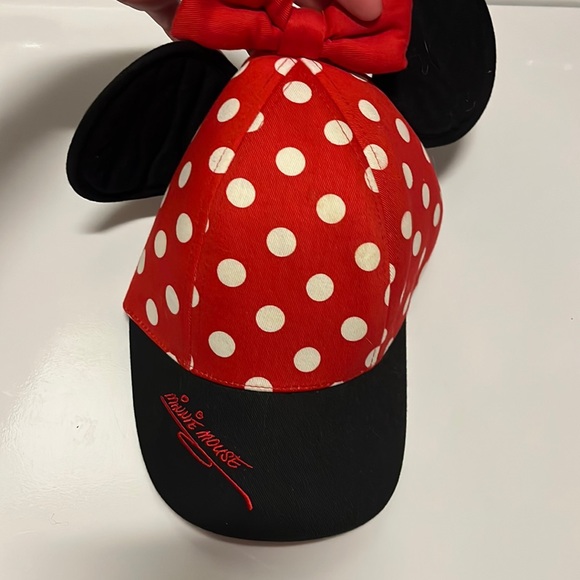 Disney | Accessories | Nwt Walt Disney World Minnie Mouse Youth Red Hat ...